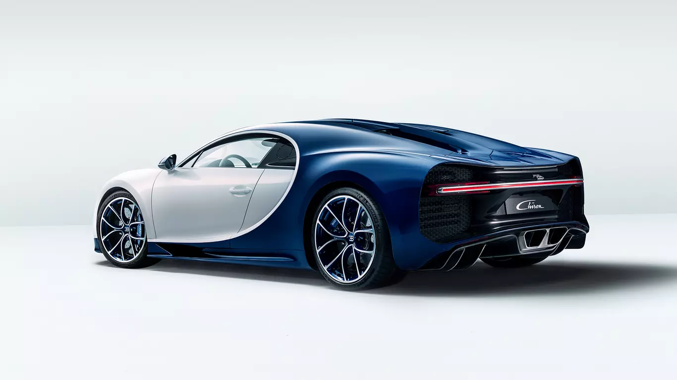 Bugatti Chiron becomes world's fastest supercar with 490-km/h top speed ...